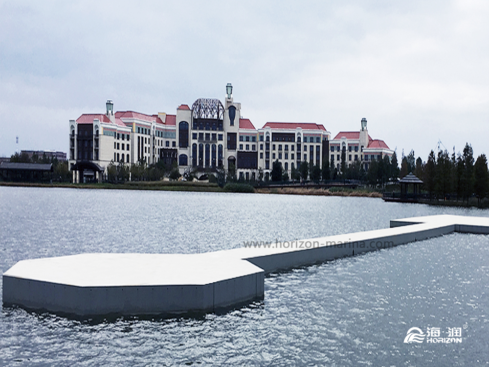 The advantages of concrete floating pontoon - Horizon